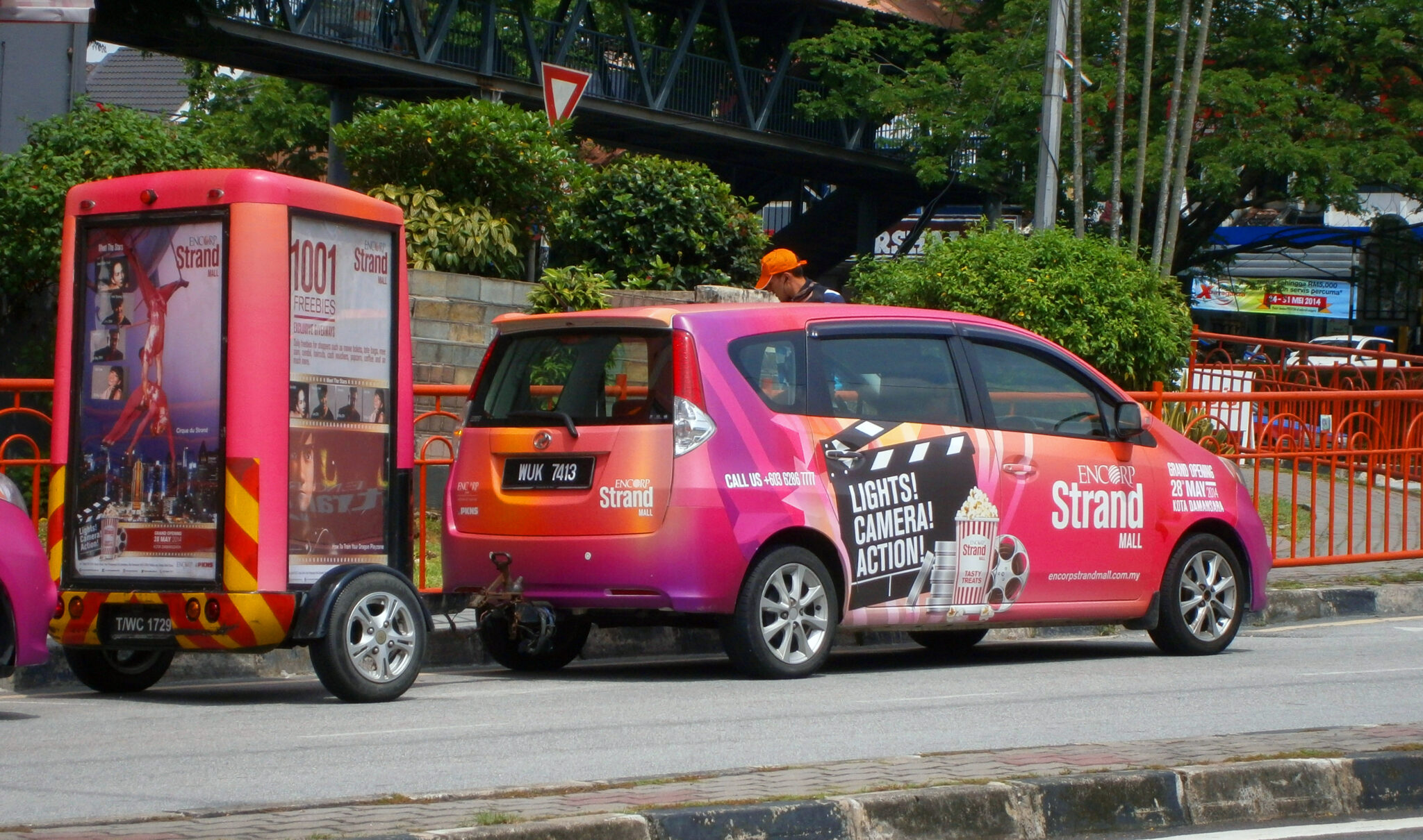 The Pros And Cons Of Mobile Billboard Advertising
