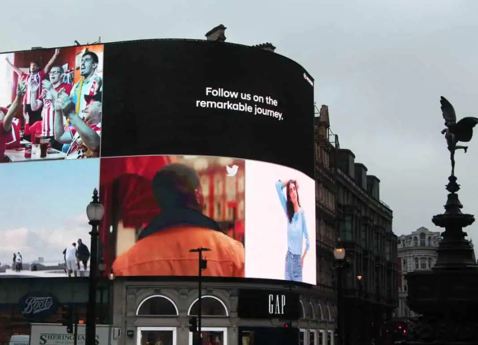 Digital Boosts Outdoor Ads: Are They The Best Combo?